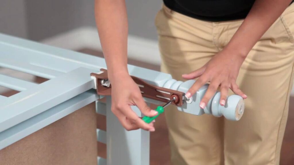 Transform Your Crib: The Safe and Easy Drop Side Crib Conversion Kit ...